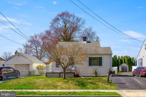 208 Pennsylvania Ave, Prospect Park, PA 19076 | 21 Photos | MLS # ...