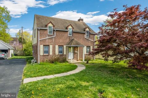 314 Roosevelt Ave, Folsom, PA 19033 | 24 Photos - Movoto