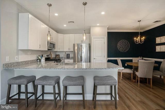 512 Harvin Way, Brookhaven, PA 19015 | 62 Photos - Movoto