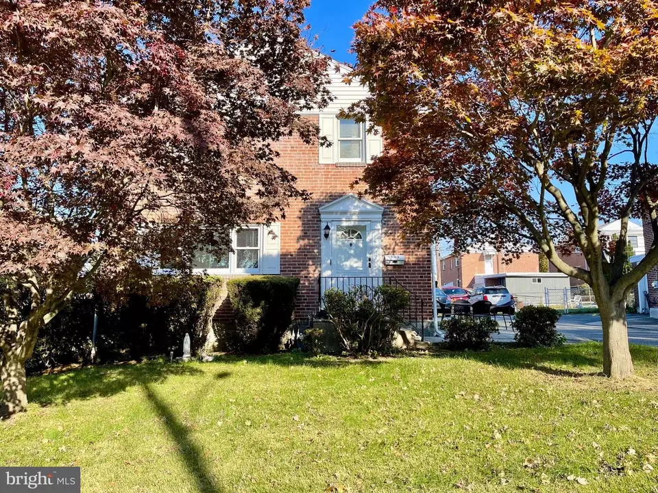 409 Benson Ave, Glenolden, PA 19036 | 39 Photos - Movoto