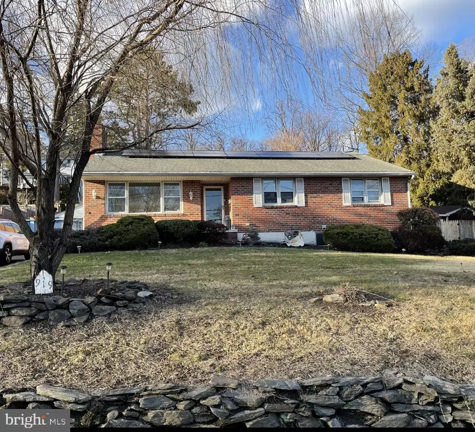 919 Belmont Ave, Secane, PA 19018 | 41 Photos - Movoto