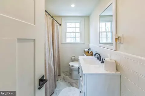 128 Harmil Rd, Broomall, PA 19008 | MLS# PADE2086774 | 32 Photos - Movoto