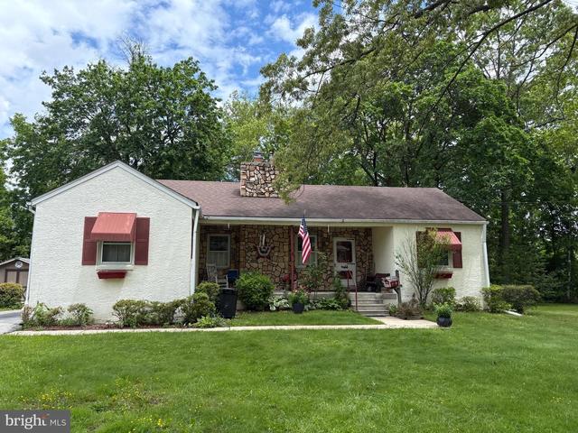 812 Agnes Ave, Morton, PA 19070 | MLS# PADE2091342 | 19 Photos - Movoto