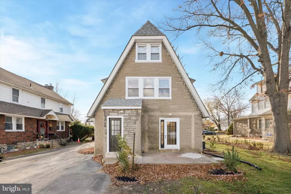 323 Derwyn Rd, Drexel Hill, PA 19026 | MLS# PADE2103708 | 50 Photos ...