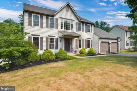 349 Hawthorne Dr, Denver, PA 17517 | 61 Photos | MLS #PALA2036098 - Movoto