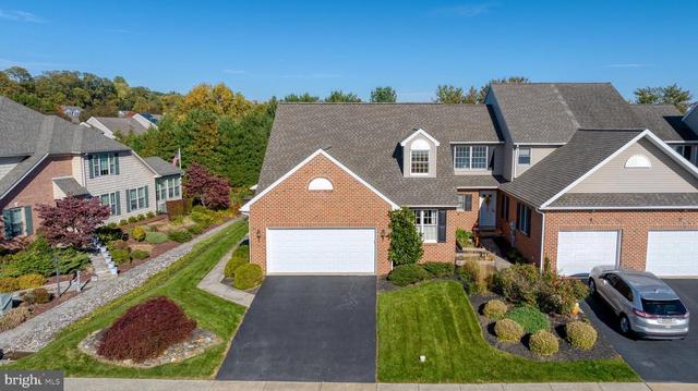 2 Spring Hill Ln, Mountville, PA 17554 | 60 Photos - Movoto