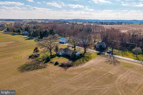 2083 Gamber Rd, Washington Boro, PA 17582 | 65 Photos - Movoto