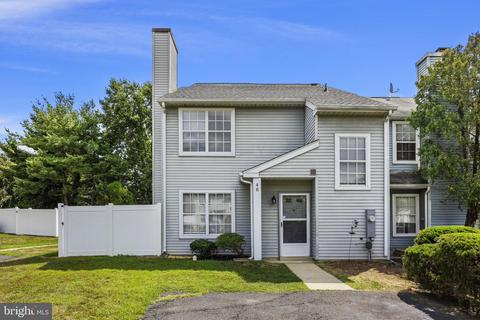 48 Bark Hollow Ln, Horsham, PA 19044 | 20 Photos | MLS #PAMC2050788 ...
