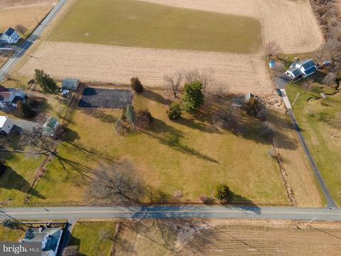 114 Henry Rd, Barto, PA 19504 | 36 Photos | MLS #PAMC2064406 - Movoto