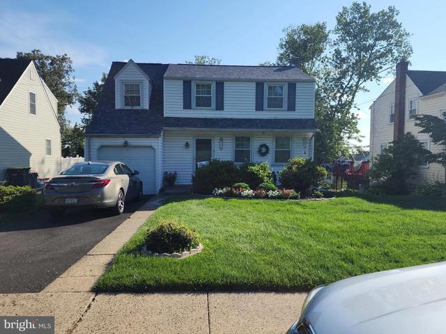 304 Woodlawn Ave, Willow Grove, PA 19090 | 40 Photos - Movoto