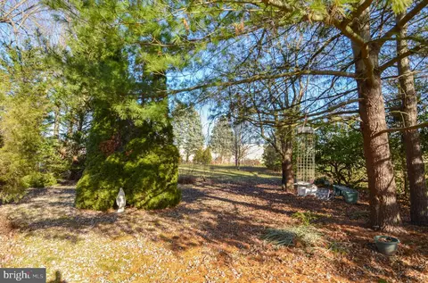 447 Farview Ave, Hatfield, PA 19440 | 22 Photos - Movoto