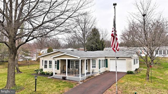 Souderton, PA Homes with Pool For Sale - Movoto