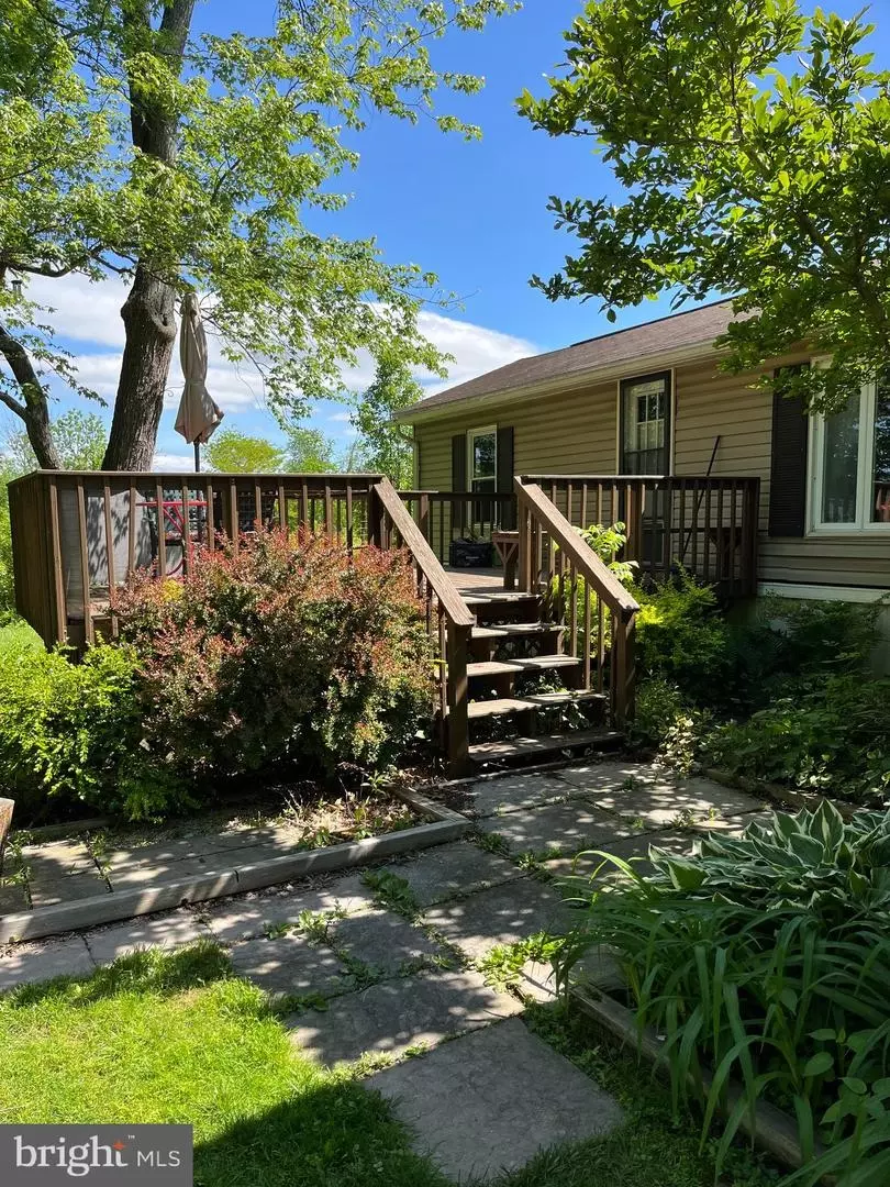 634 Willow Dr, Green Lane, PA 18054 | 12 Photos - Movoto