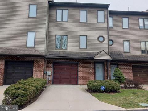 8816 Ridge Ave #2, Philadelphia, PA 19128 | 7 Photos | MLS #PAPH2206280 ...