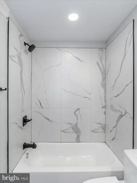 1825 S 10th 1f, Philadelphia, PA 19148 | 12 Photos - Movoto