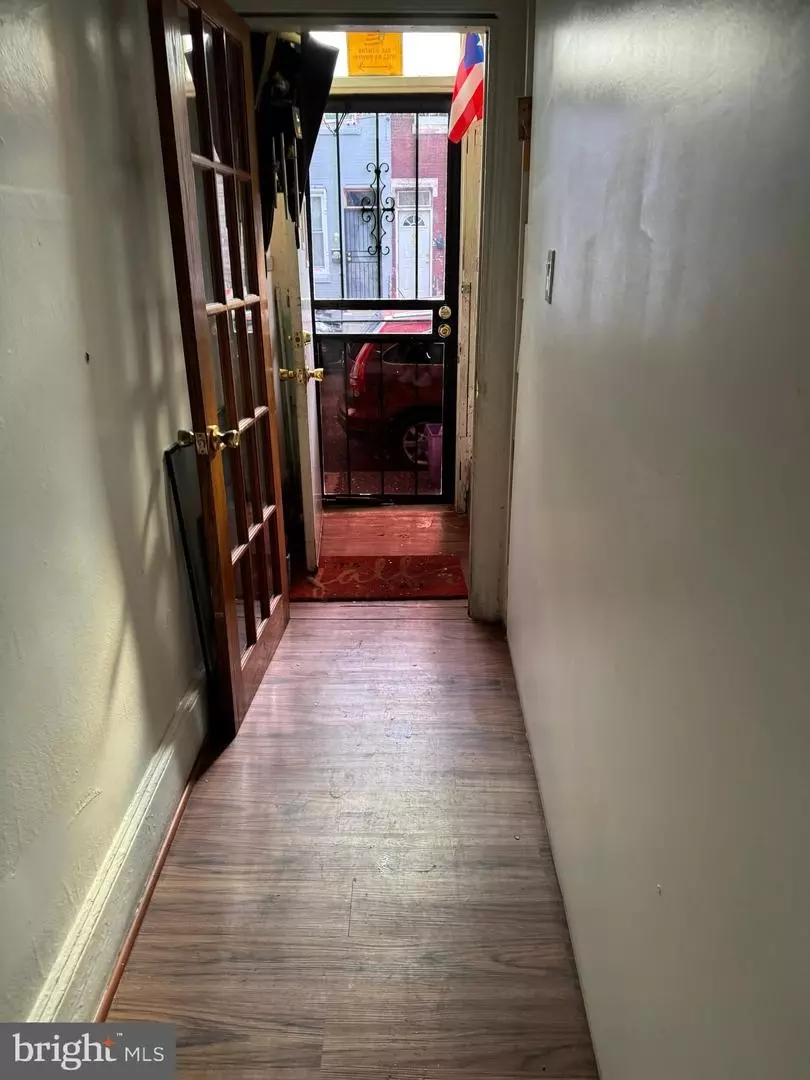 3040 N Lawrence St, Philadelphia, PA 19133 | 22 Photos - Movoto