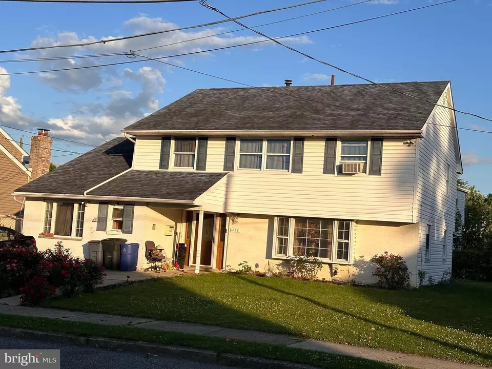 1866 Merlin Pl, Philadelphia, PA 19116 | 3 Photos - Movoto