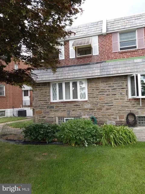 2430 Vista St, Philadelphia, PA 19152 | 1 photo - Movoto