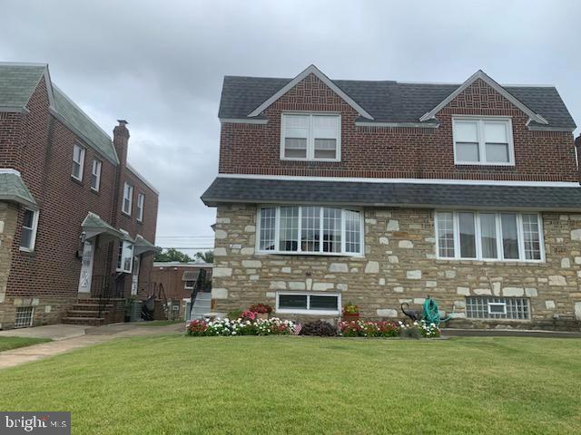 8111 Revere St, Philadelphia, PA 19152 | 4 Photos - Movoto