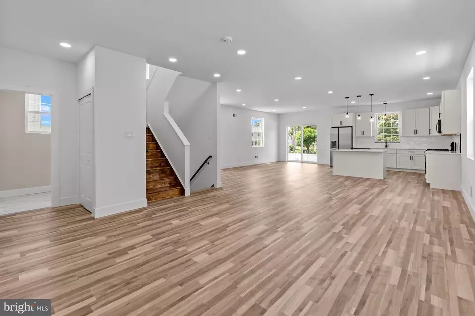 9410 Krewstown Rd, Philadelphia, PA 19115 | 32 Photos - Movoto