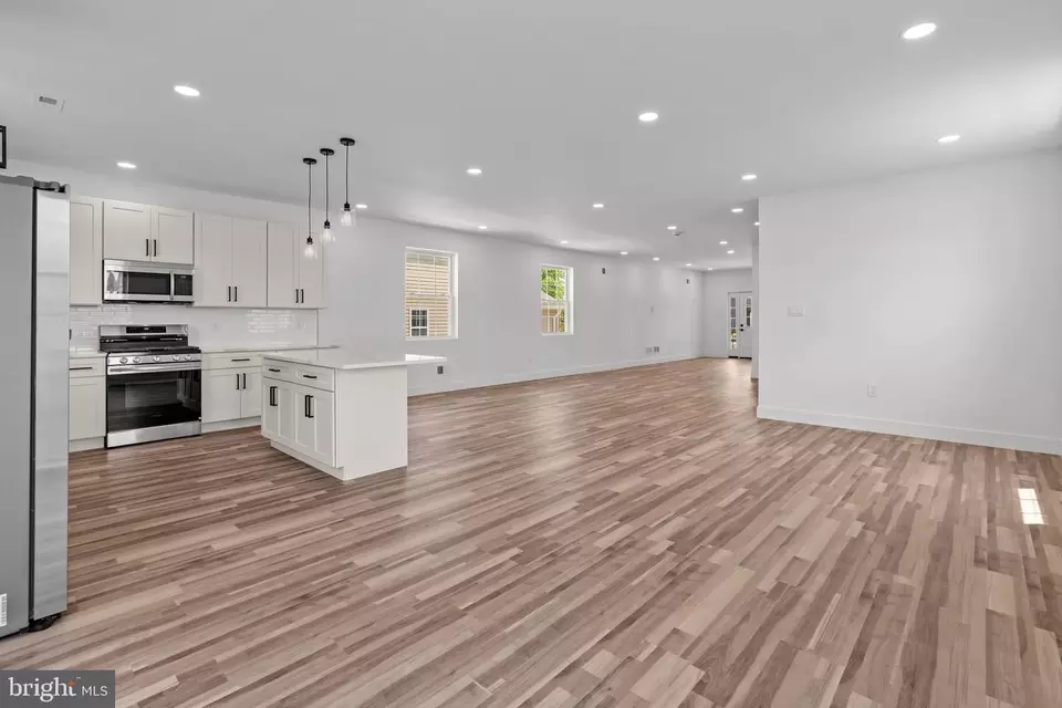 9410 Krewstown Rd, Philadelphia, PA 19115 | 32 Photos - Movoto