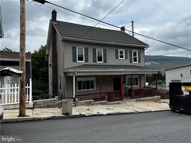 121 E Ridge St, Coaldale, PA 18218 | 13 Photos | MLS #PASK2011164 - Movoto
