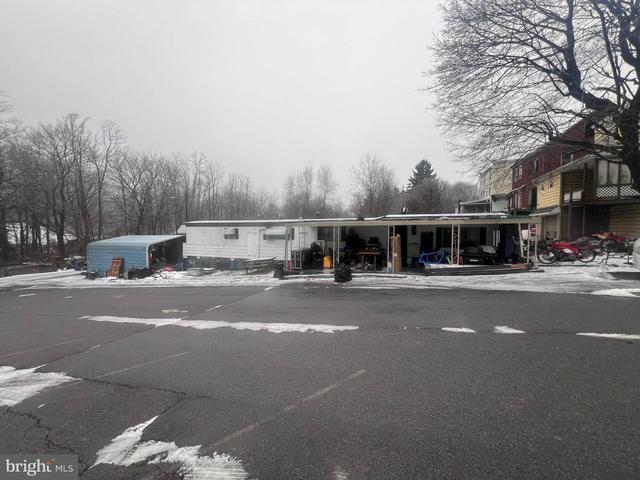 1418 Railroad St, Gilberton, PA 17934 - Movoto