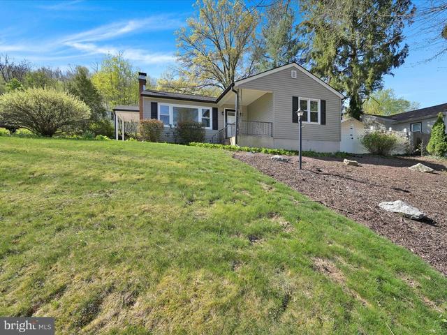 127 Mahantongo Dr, Pottsville, PA 17901 | MLS# PASK2021108 | 26 Photos ...