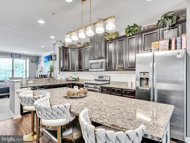 395 Laurel Oak Ln, Seven Valleys, PA 17360 - Movoto