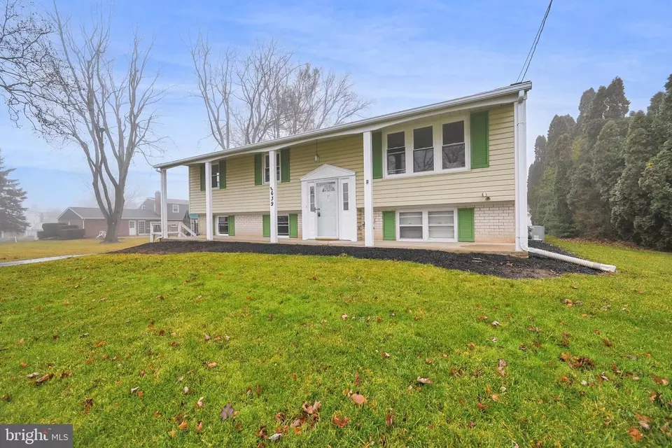 639 S Main St, Shrewsbury, PA 17361 | 47 Photos - Movoto