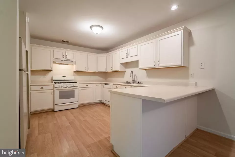 4117 Woodspring Ln, York, PA 17402 | MLS# PAYK2090692 | 20 Photos - Movoto