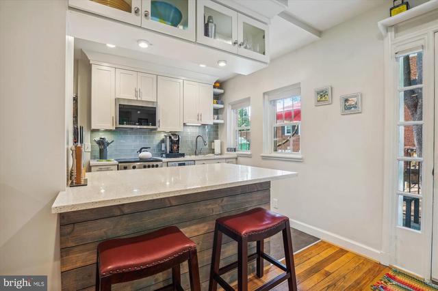 2831 S Columbus St, Arlington, VA 22206 | 42 Photos - Movoto