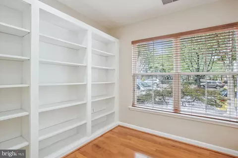 220 Cameron Station Blvd, Alexandria, VA 22304 | 34 Photos - Movoto