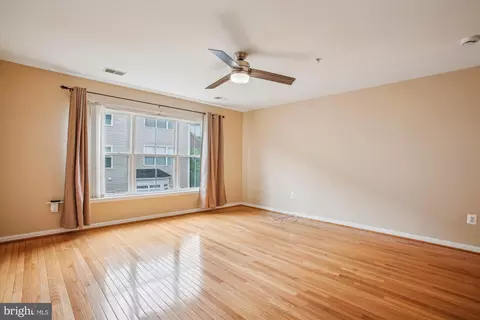 220 Cameron Station Blvd, Alexandria, VA 22304 | 34 Photos - Movoto