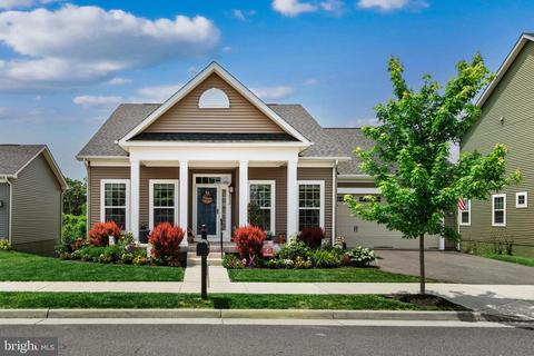 2958 Revere St, Bealeton, VA 22712 | 38 Photos | MLS #VAFQ2008496 - Movoto