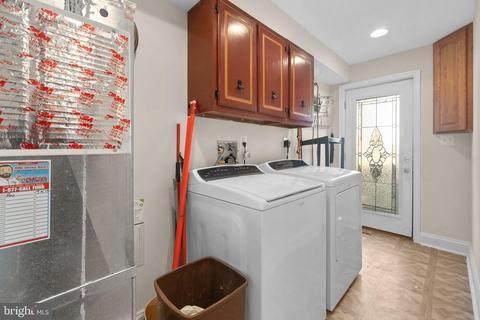 10012 Cotton Farm Rd, Fairfax, VA 22032 | 51 Photos - Movoto