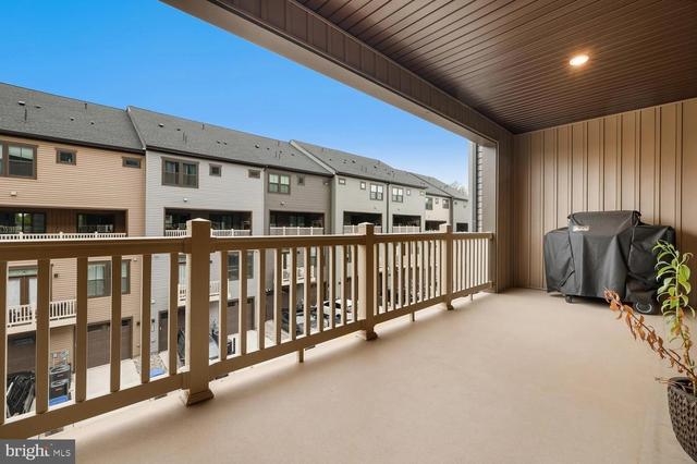 14073 Sunrise Valley Dr, Herndon, VA 20171 | 34 Photos - Movoto