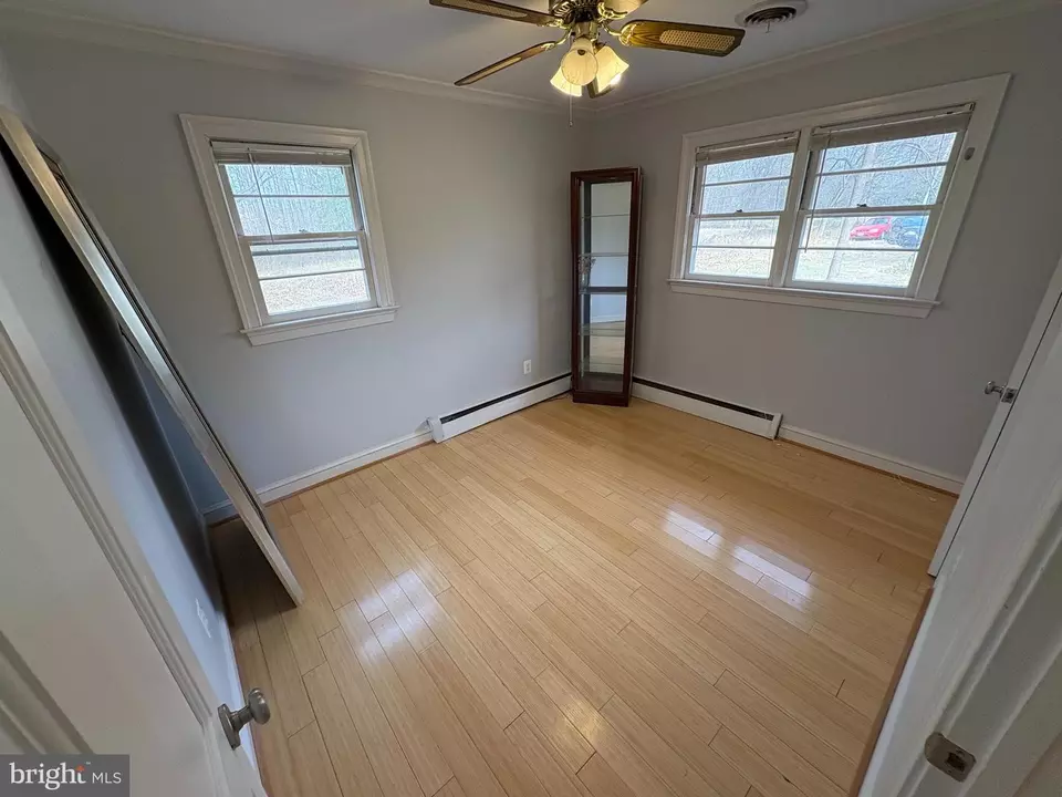 5304 Cedar Ct, Alexandria, VA 22309 | MLS# VAFX2286750 | 41 Photos - Movoto