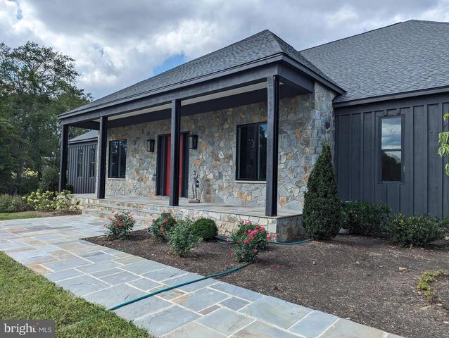 House for Sale in Middleburg VA