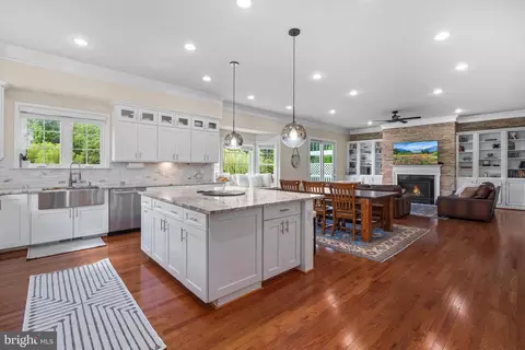 41976 Riding Mill Pl, Ashburn, VA 20148 | 63 Photos - Movoto