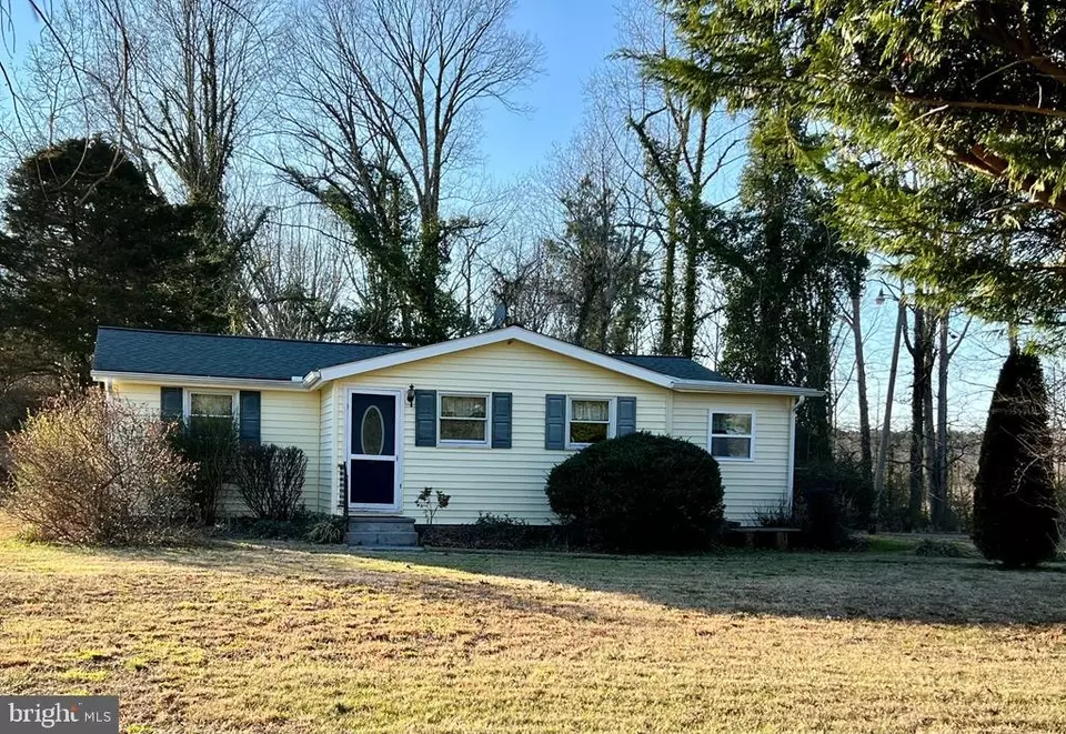 740 Cedar Point Rd, Heathsville, VA 22473 | 25 Photos - Movoto
