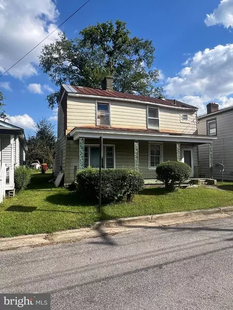713 Logan St, Petersburg, VA 23803 | 3 Photos - Movoto