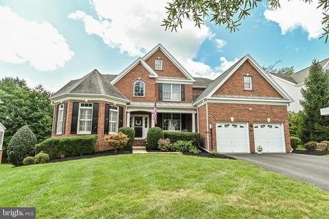 5762 Waterloo Bridge Cir, Haymarket, VA 20169 | 53 Photos | MLS # ...
