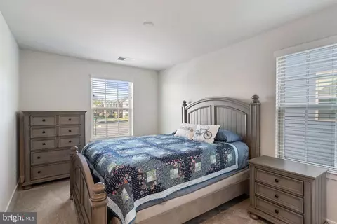 2248 Red Pine Loop, Dumfries, VA 22026 | 74 Photos - Movoto