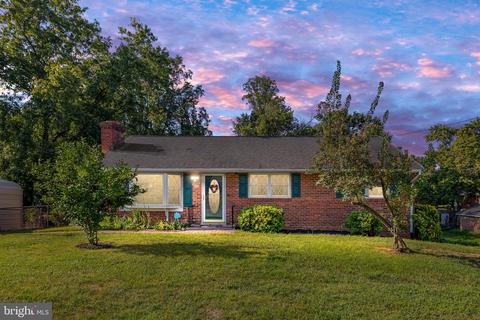 205 Mt Pleasant Blvd, Fredericksburg, VA 22405 | 28 Photos | MLS # ...