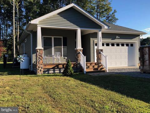 322 3rd St, Colonial Beach, VA 22443 | 38 Photos | MLS #VAWE117222 - Movoto