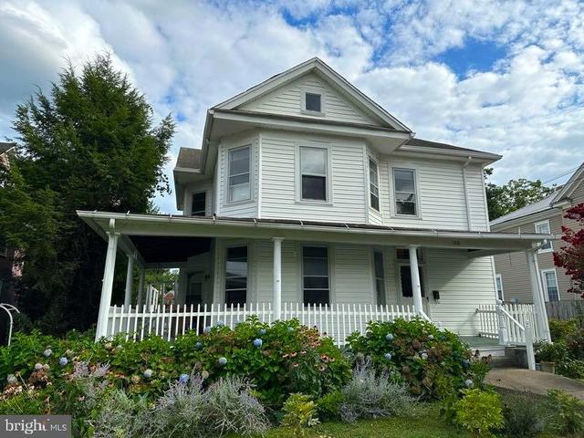 108 Luray Ave, Front Royal, VA 22630 | 29 Photos - Movoto