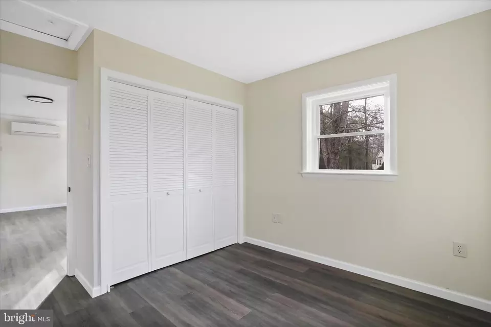 244 Hickory Rd, Front Royal, VA 22630 | MLS# VAWR2013140 | 29 Photos ...