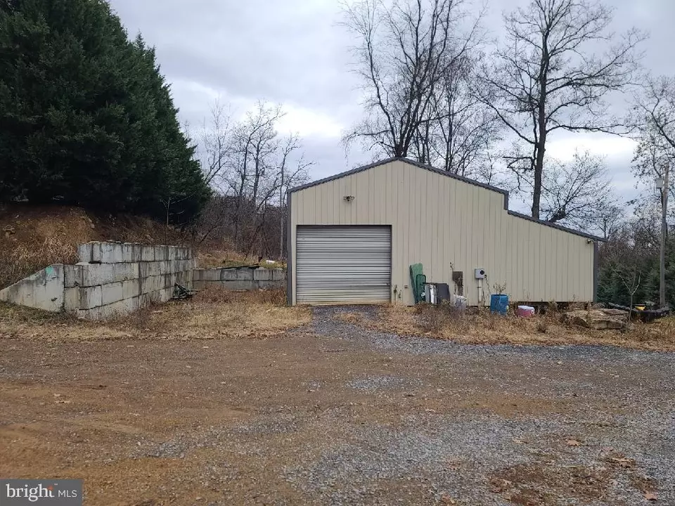 3109 Dry Run Rd, Martinsburg, WV 25403 | 9 Photos - Movoto