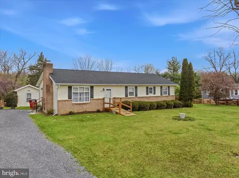 1172 Three Run Rd, Bunker Hill, WV 25413 | MLS# WVBE2051126 | 51 Photos ...